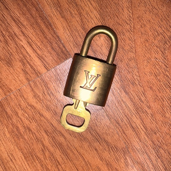 Louis Vuitton | Accessories | Authentic Louis Vuitton Lock And Key 34 ...